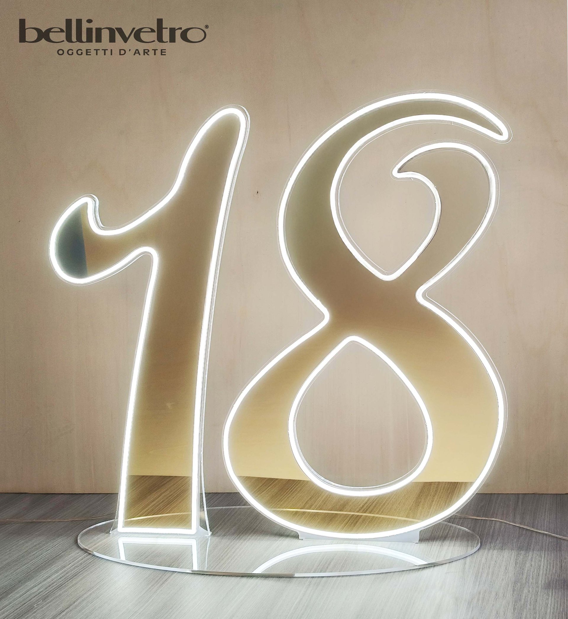 Numero neon - 18 monocolore specchiato da parete | d'appoggio ...