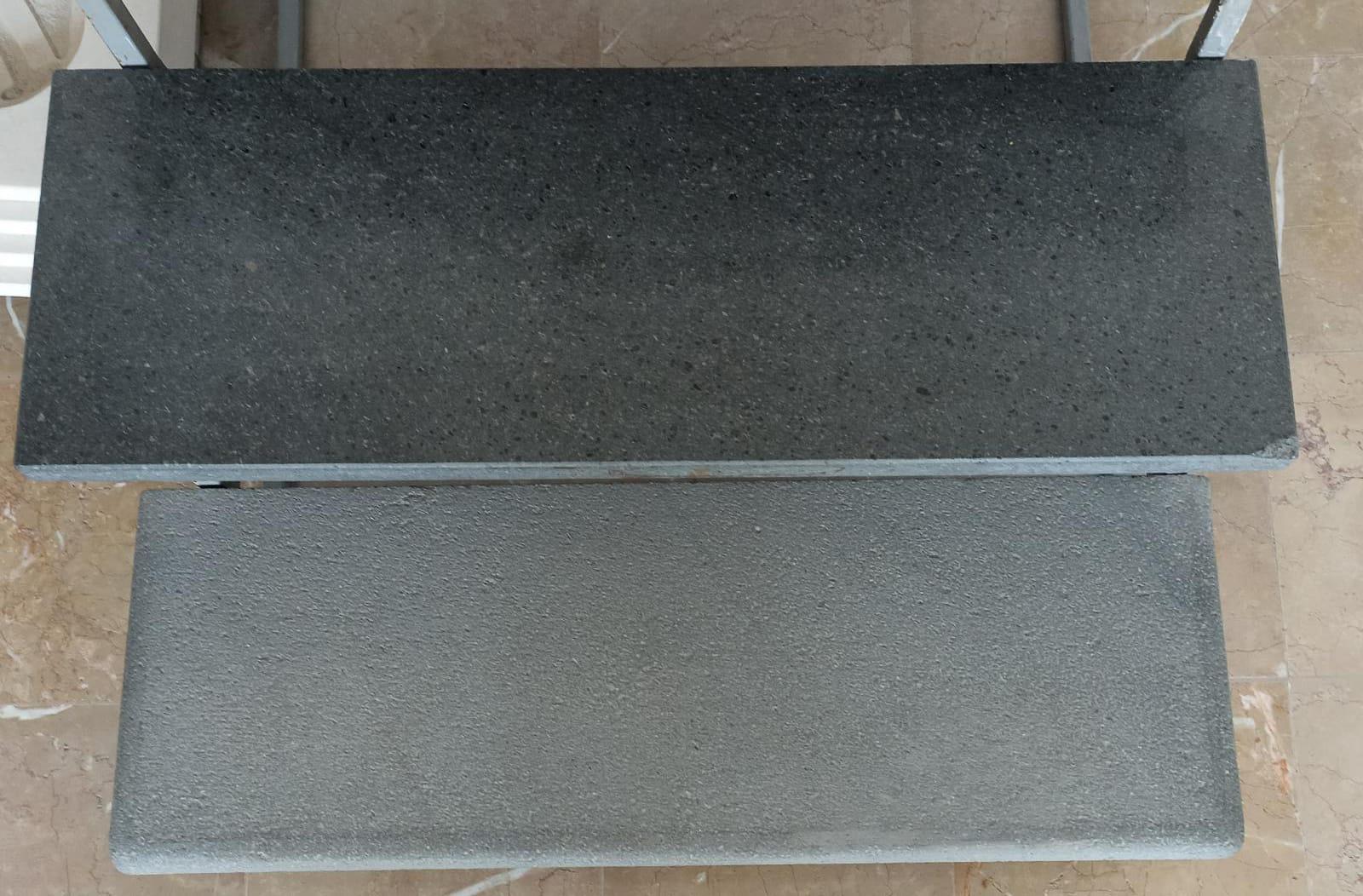 gradino in pietra lavica